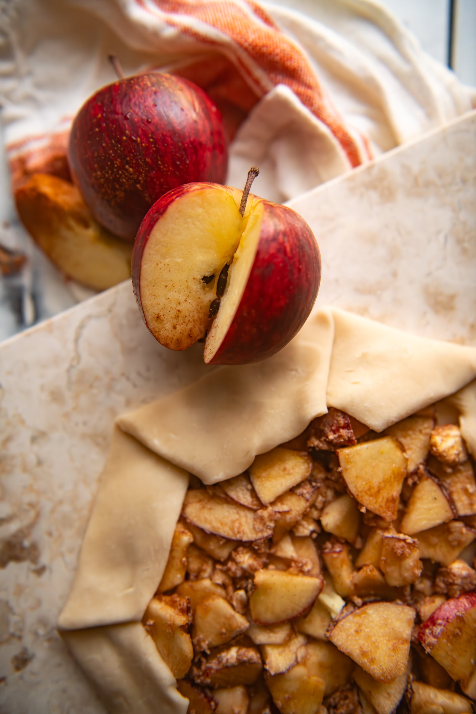 Yummy Open-Faced Apple Pie Recipe for the Fall Season - Lost in Musings ...