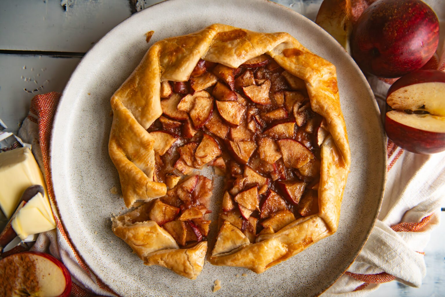 Yummy Open-Faced Apple Pie Recipe for the Fall Season - Lost in Musings ...